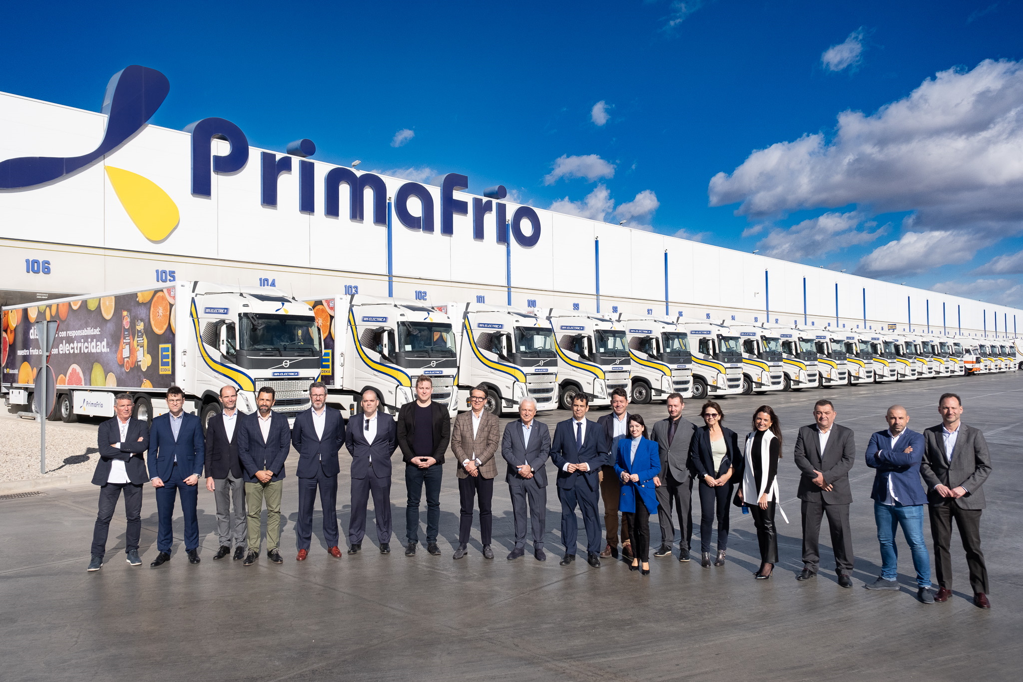 Grupo Primafrio incorpora a su flota 15 camiones Volvo FH Electric